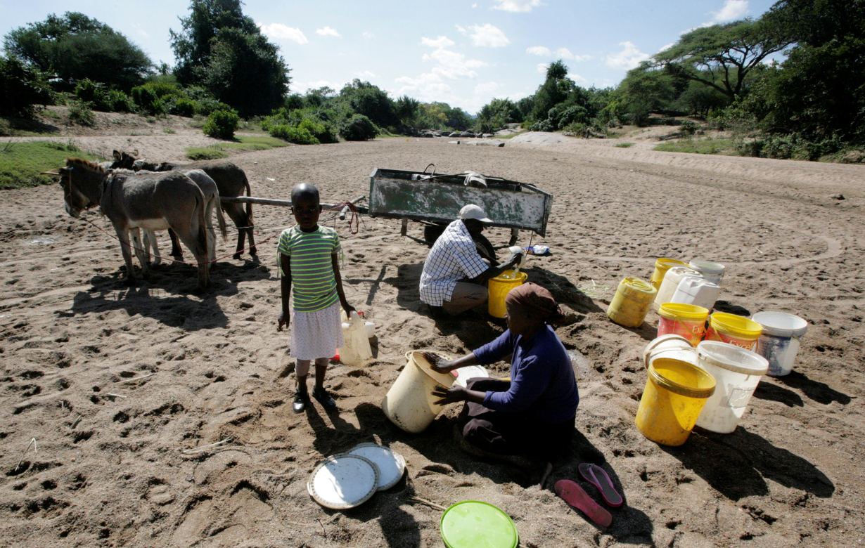 Hit by extreme weather, Zimbabwe rolls out triple climate policy | BRACED