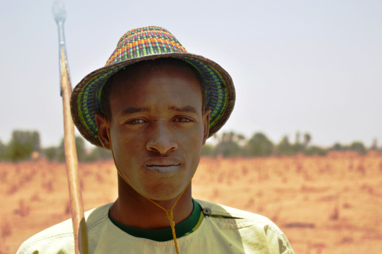 Phones and radios lead Niger's herders to water | BRACED